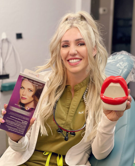 Teeth Whitening: Professional vs. At-Home Methods | Sweet Tooth Dental